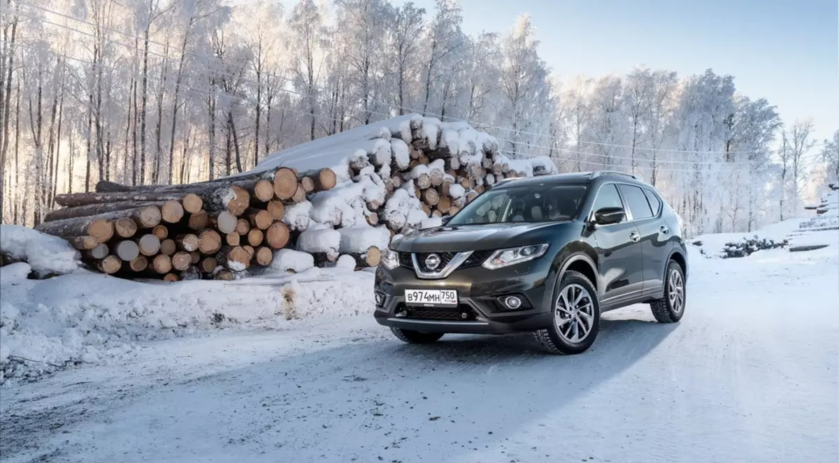 Алғашқы сынақ жетекшісі Nissan X-TRAG: Қоршаған ортаға жалдау 2971_2