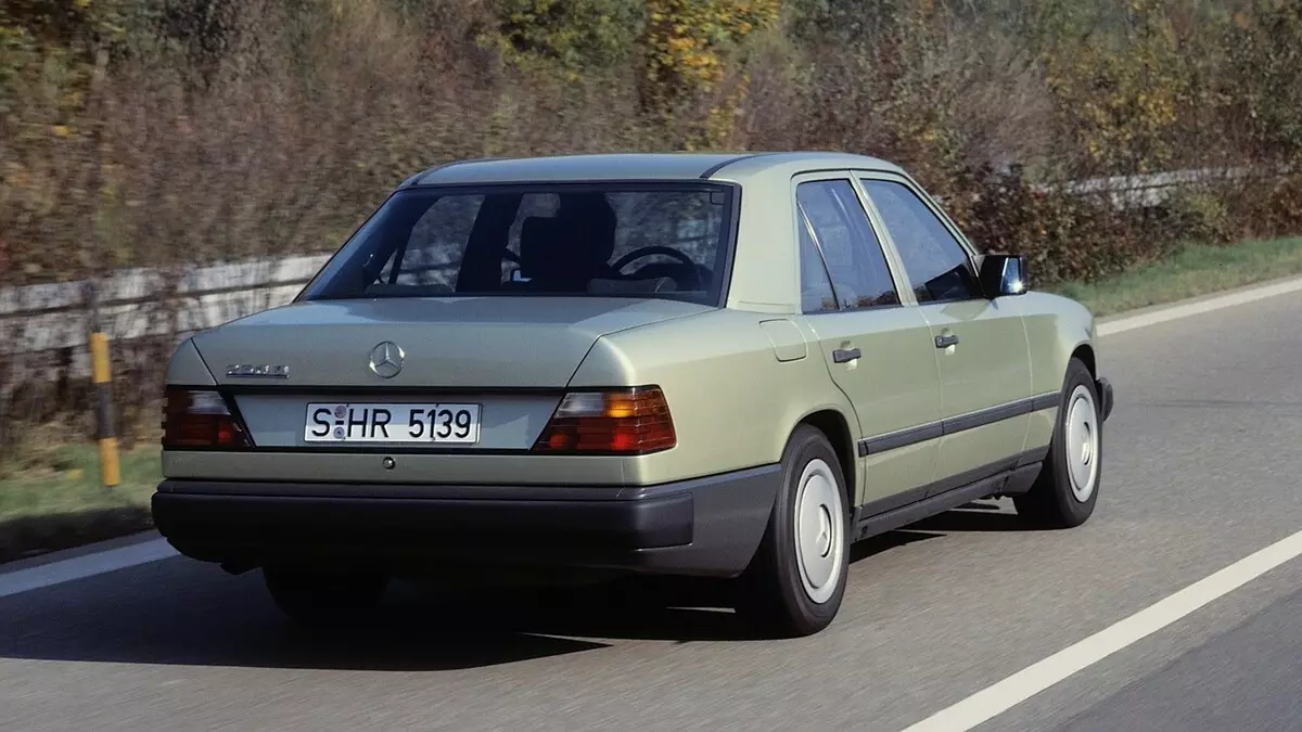 په عکس کې: د مرسډیز بینز (W124) '1985-1993