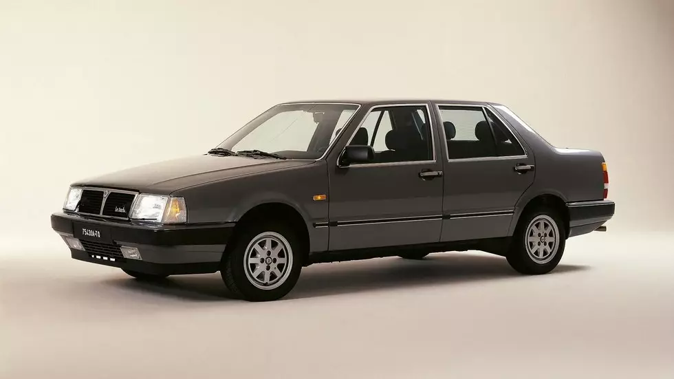 Ei ole sündinud ilus: ALFA ROMEO 164 loodi ja miks ta ei olnud õnnelik 29811_26