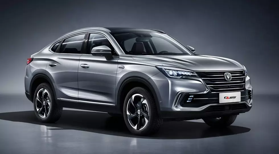 Changan Cross-Coupe baserat på CS75 Parkt-certifikatet: en annan salong, mer kraftfull motor och 8AKP AISIN 29813_1