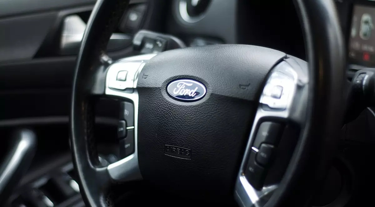 Diens en herstel Ford Mondeo IV: Diesel versprei lenings 29829_24