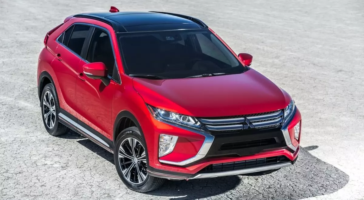 Igihe cyo kugaragara kwa parcatnik muri federasiyo y'Uburusiya Mitsubishi Eclipse Cross 29842_1