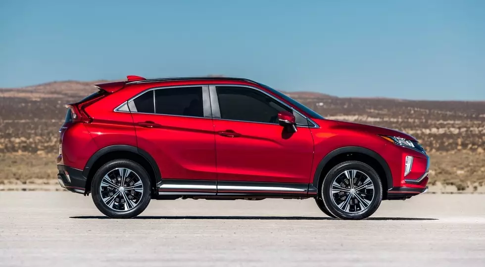 Muda wa kuonekana kwa Parcatnik katika Shirikisho la Urusi Mitsubishi Eclipse Cross 29842_4