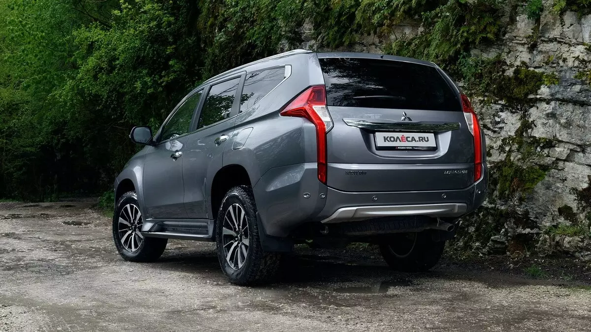 Pozdrav, dizel: Test pogon Mitsubishi Pajero Sport 2.4 29843_39