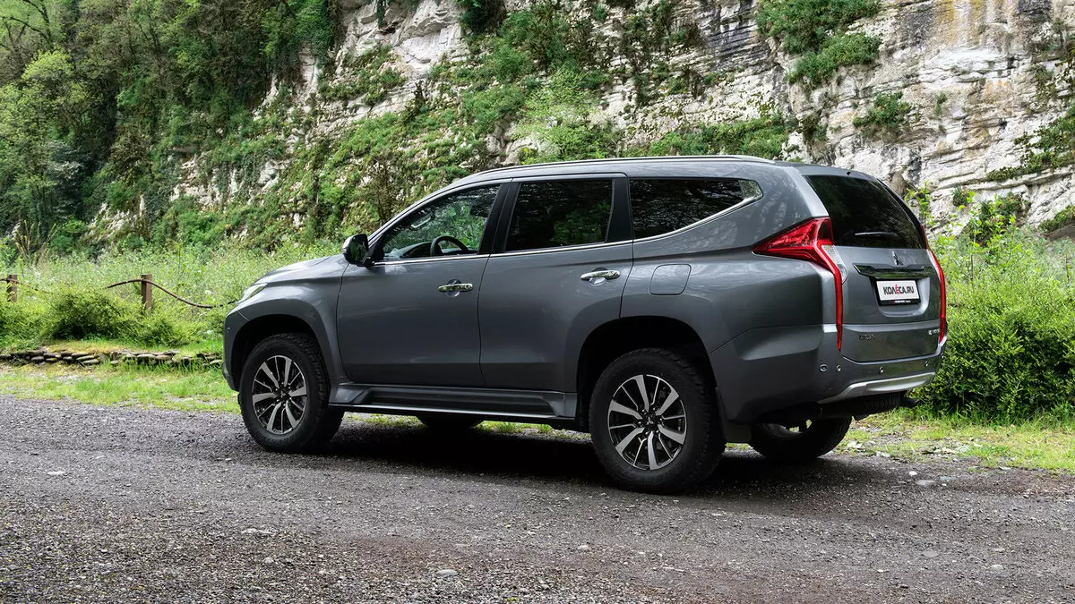 Pozdrav, dizel: Test pogon Mitsubishi Pajero Sport 2.4 29843_55