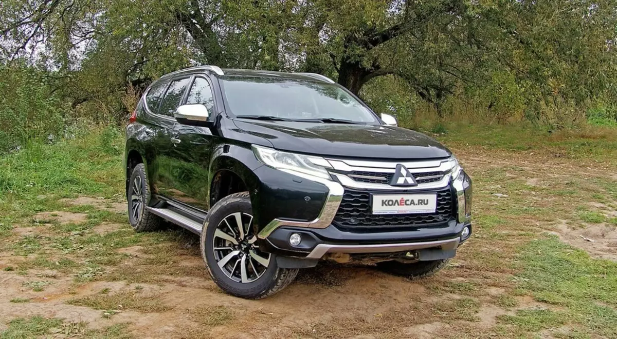 Nova versio de Mitsubishi Pejero Sport komenciĝas en Rusujo 29845_2