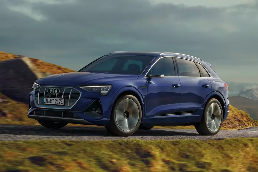 Audi E-TRON TRONE-г нэмсэн: 25 км 29891_3