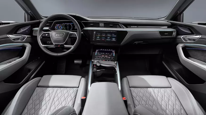 Audi ogmante E-Tron Konjesyon Serebral: Plus 25 kilomèt 29891_9