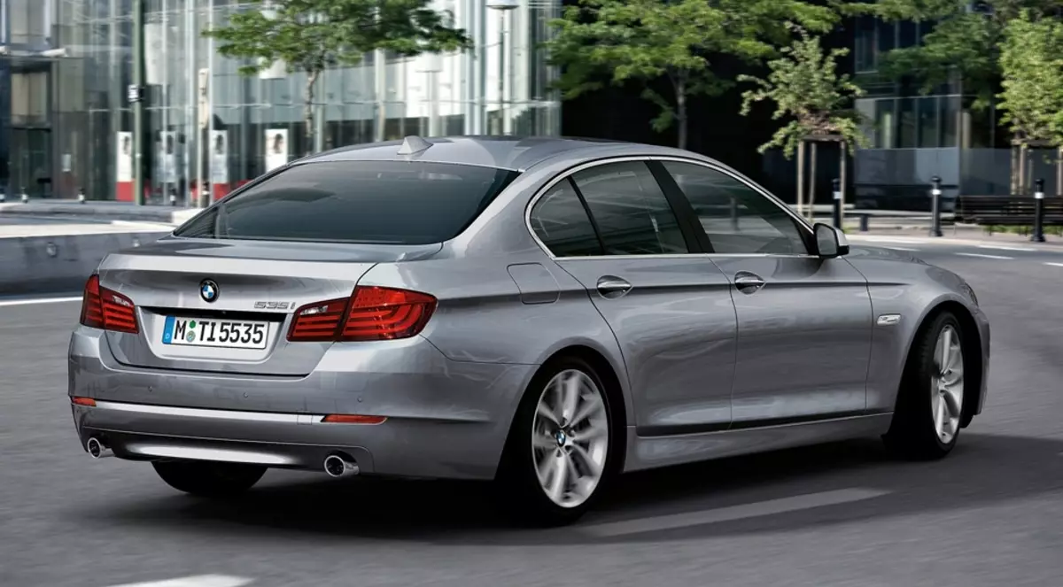 Autowp.ru_bmw_535i_sedan_1.jpg.