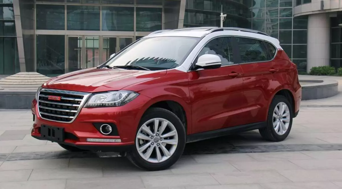 在俄罗斯，Haval H2交叉的销售开始于“自动” 30039_1