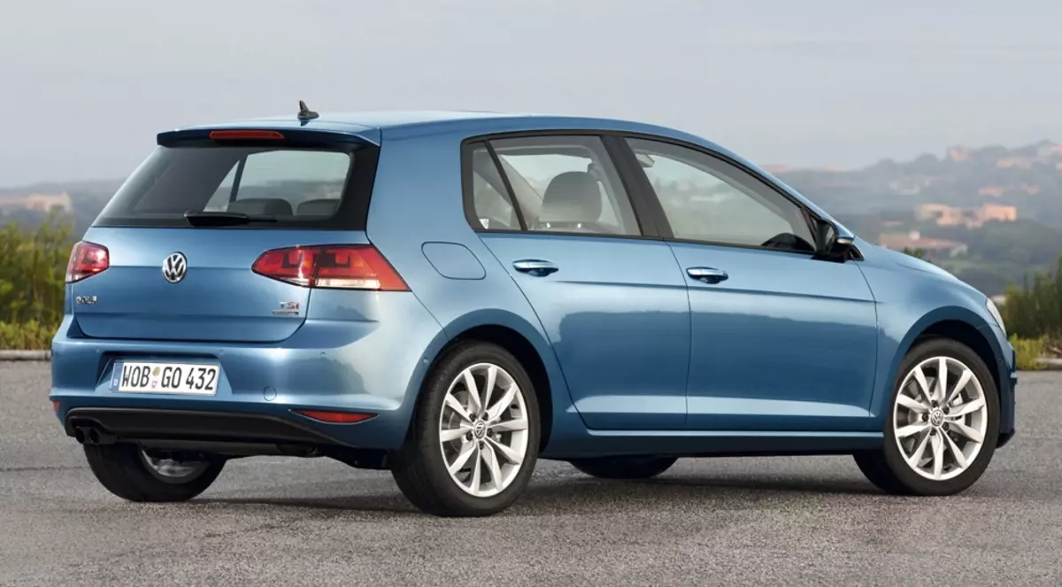 U martu će Volkswagen predstaviti ažurirani golf 30051_2