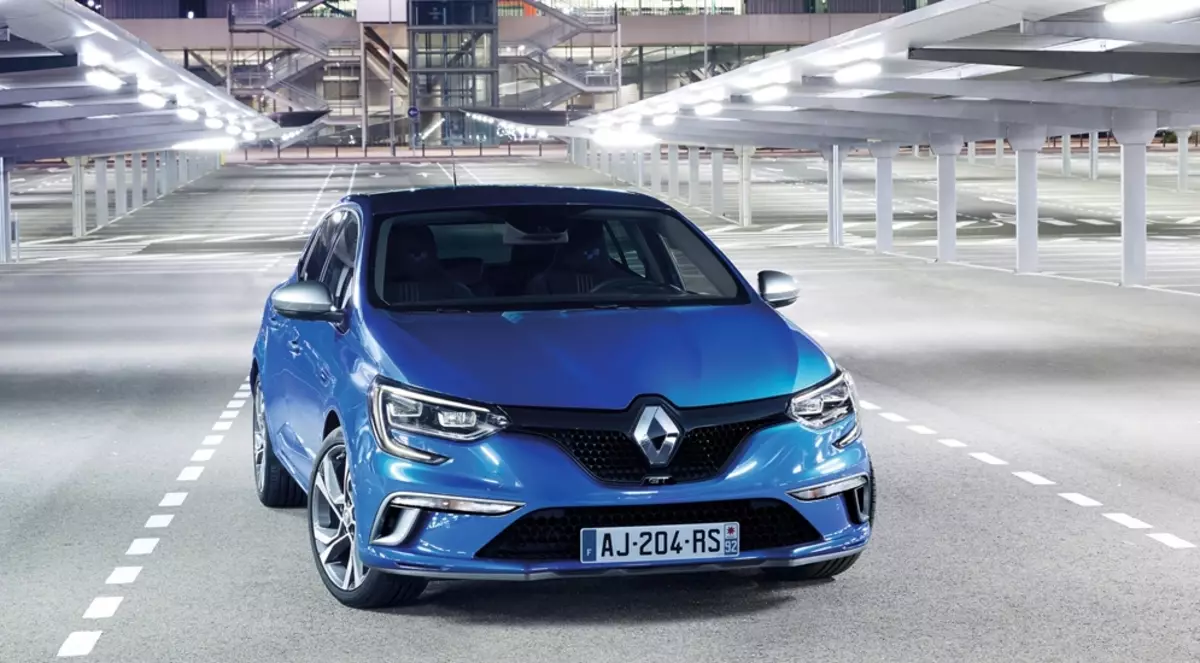 Renault contado sobre a nova dinámica e expresiva Megane 30083_2