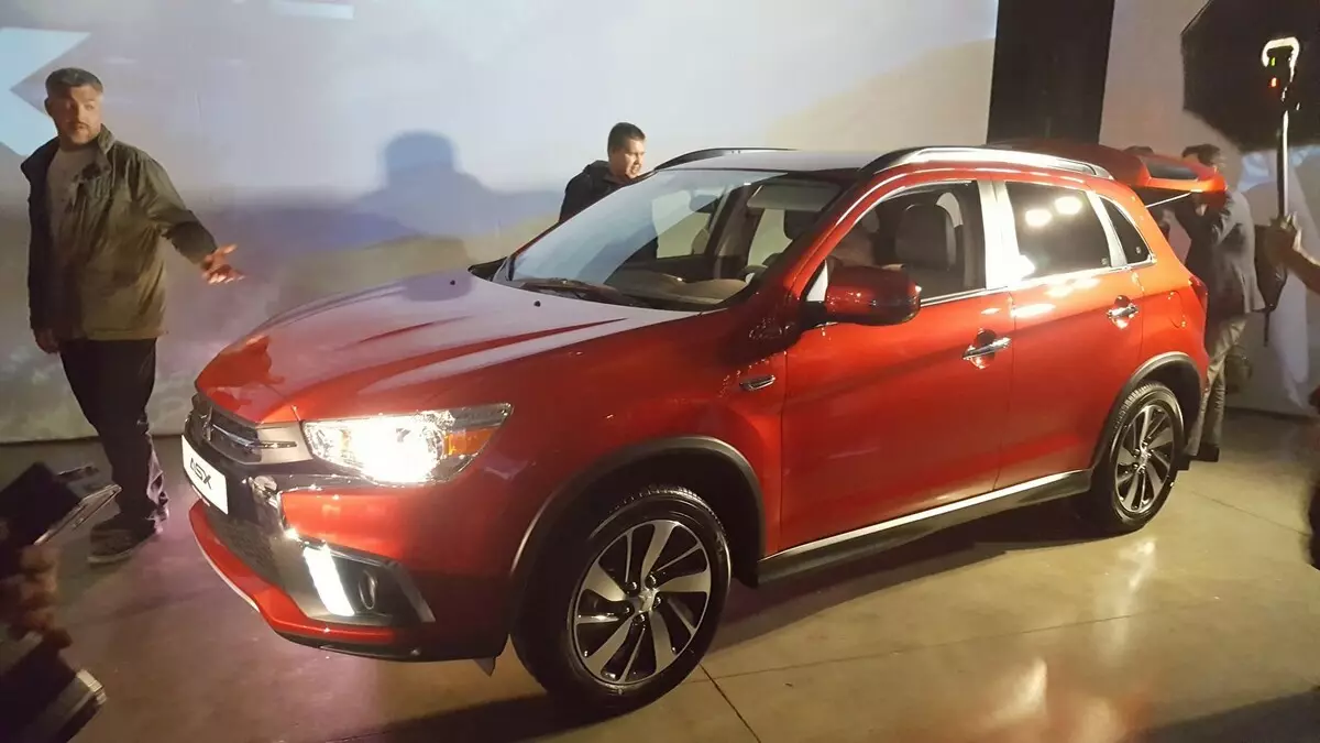 Ufficialmente: l'inizio delle vendite Mitsubishi ASX in Russia 30136_1