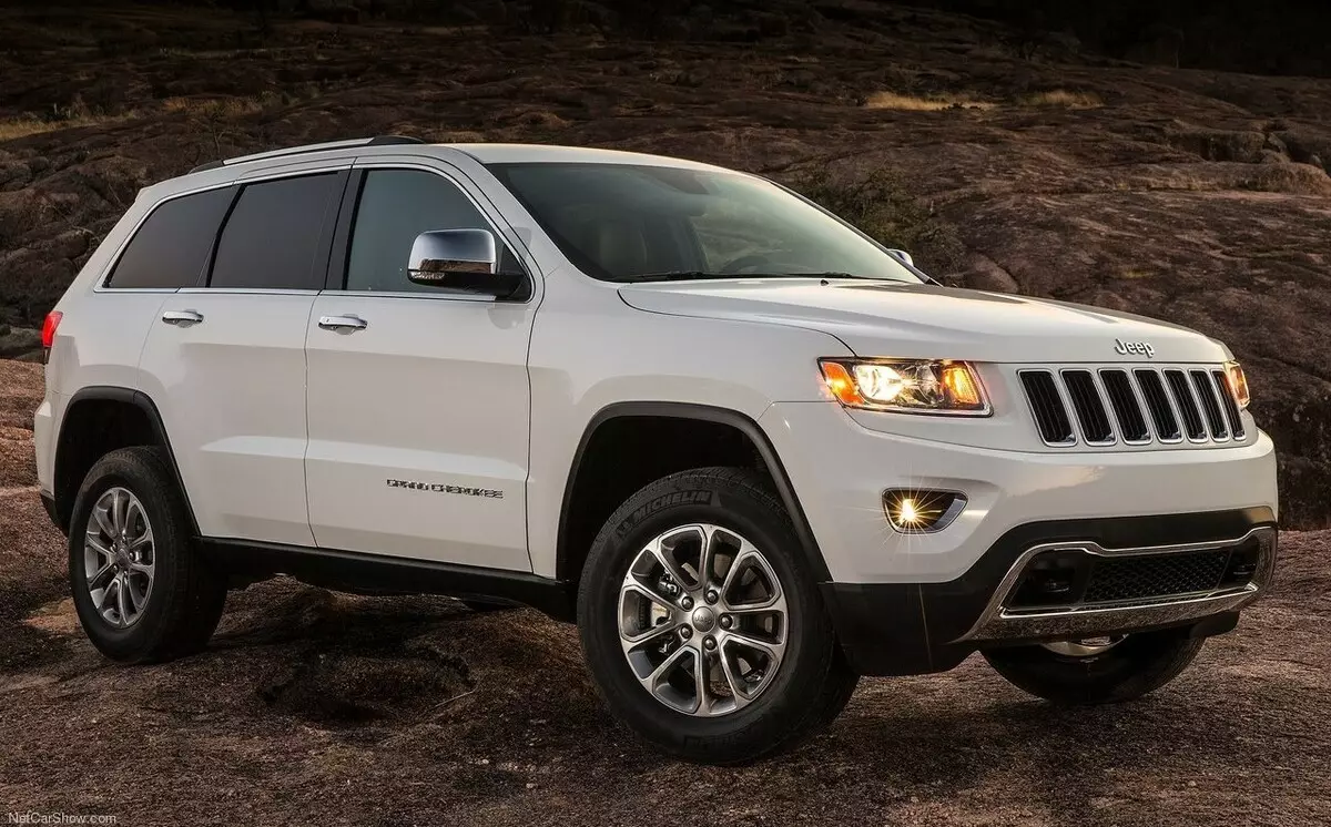 Jeep i përditësuar Grand Cherokee mund të marrë një modifikim të shtatëmbëdhjetë 30138_1