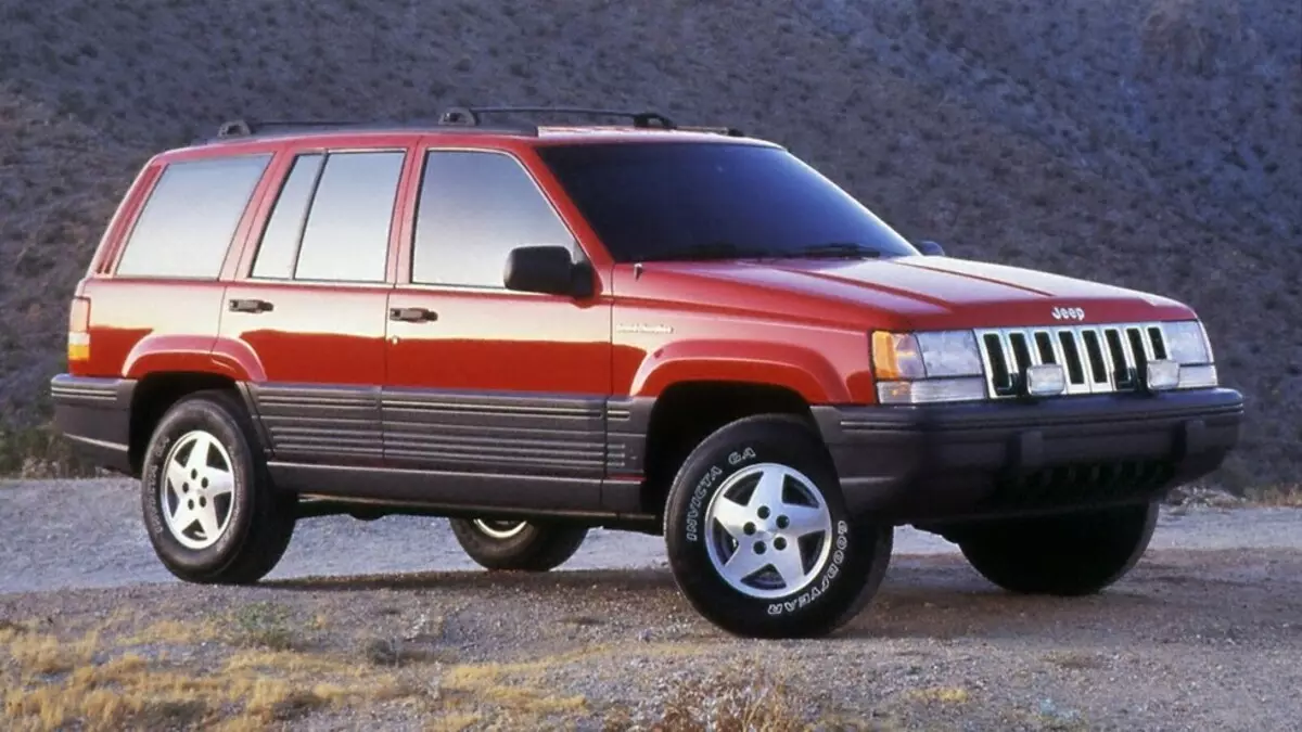 Sa larawan: Jeep Grand Cherokee Laredo (ZJ) 1993-96