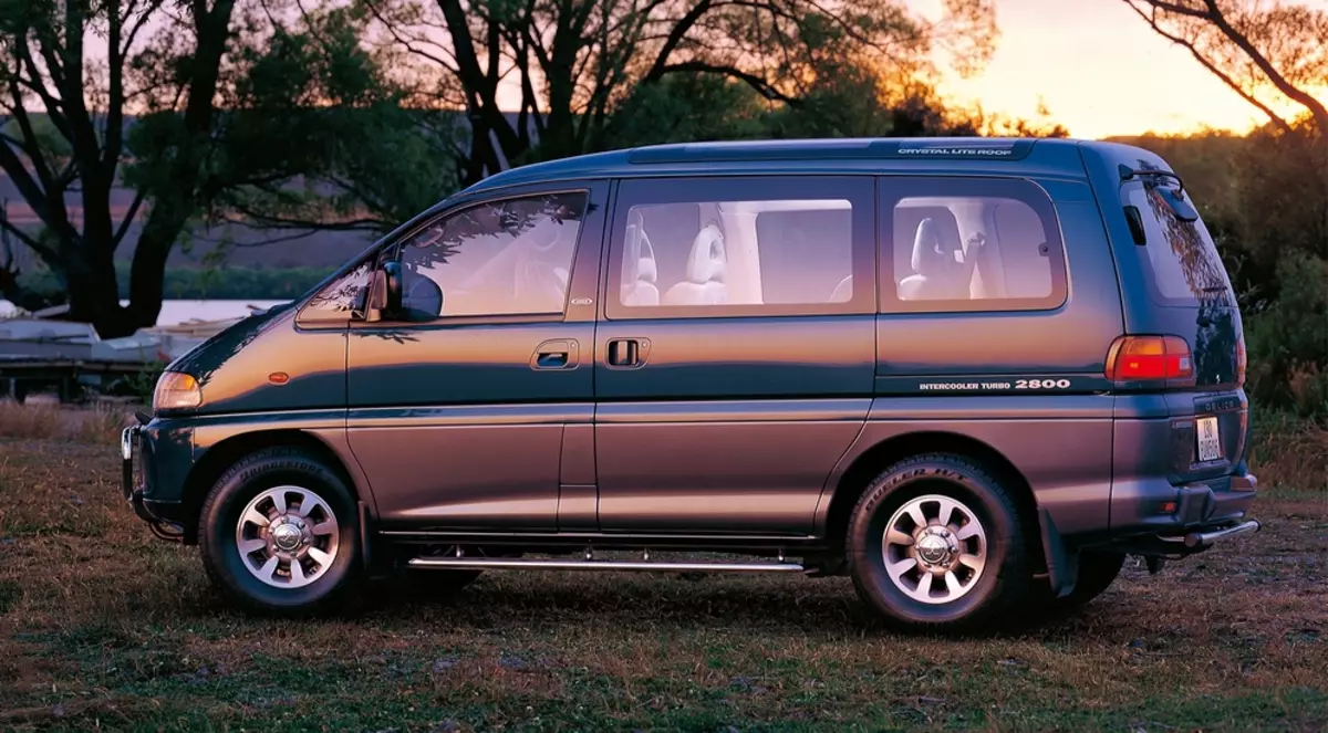 Umubiri wa suvs: kuva muri minivan 30149_38