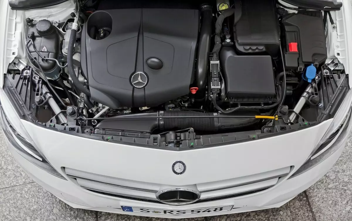 Di wêneyê de: Mercedes-Benz B-Class 200 CDI Engine