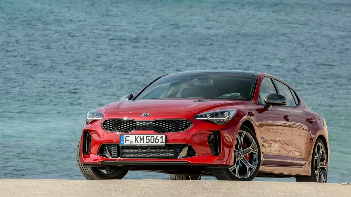 KIA está preparándose para as vendas de Stinger en Rusia 30173_1