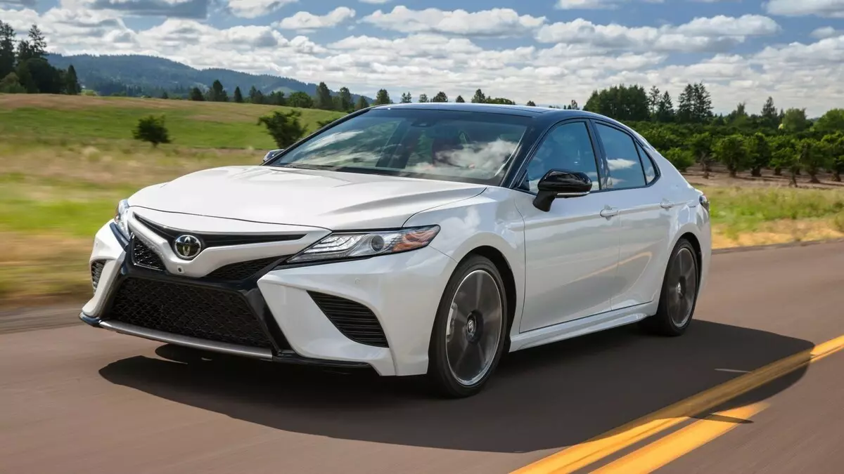 TOYOTA_CAMRY_XSE_177.