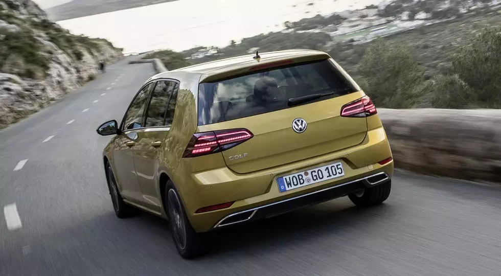Bestselger i Europa og en nisjemodell i den russiske føderasjonen: Retur VW Golf er dyrere enn Tiguan 30195_6