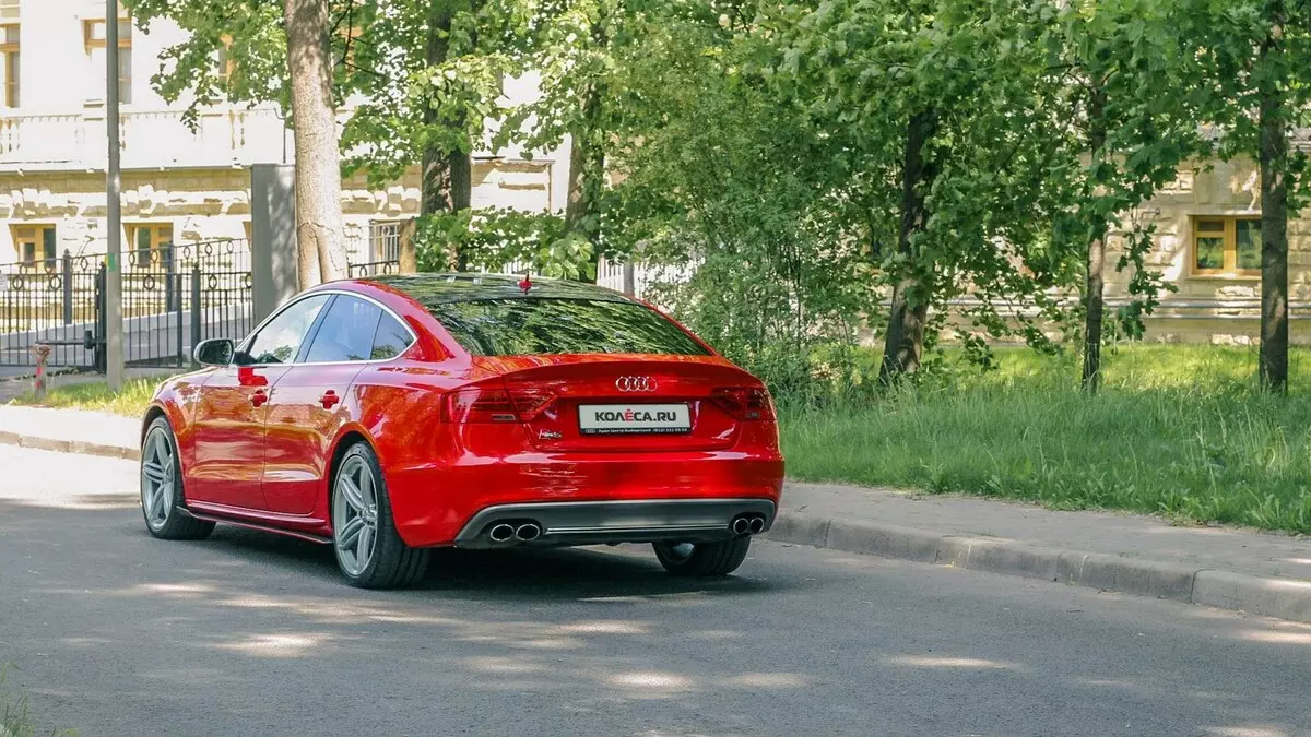 Audi A5 Sportback Red Rear (2)