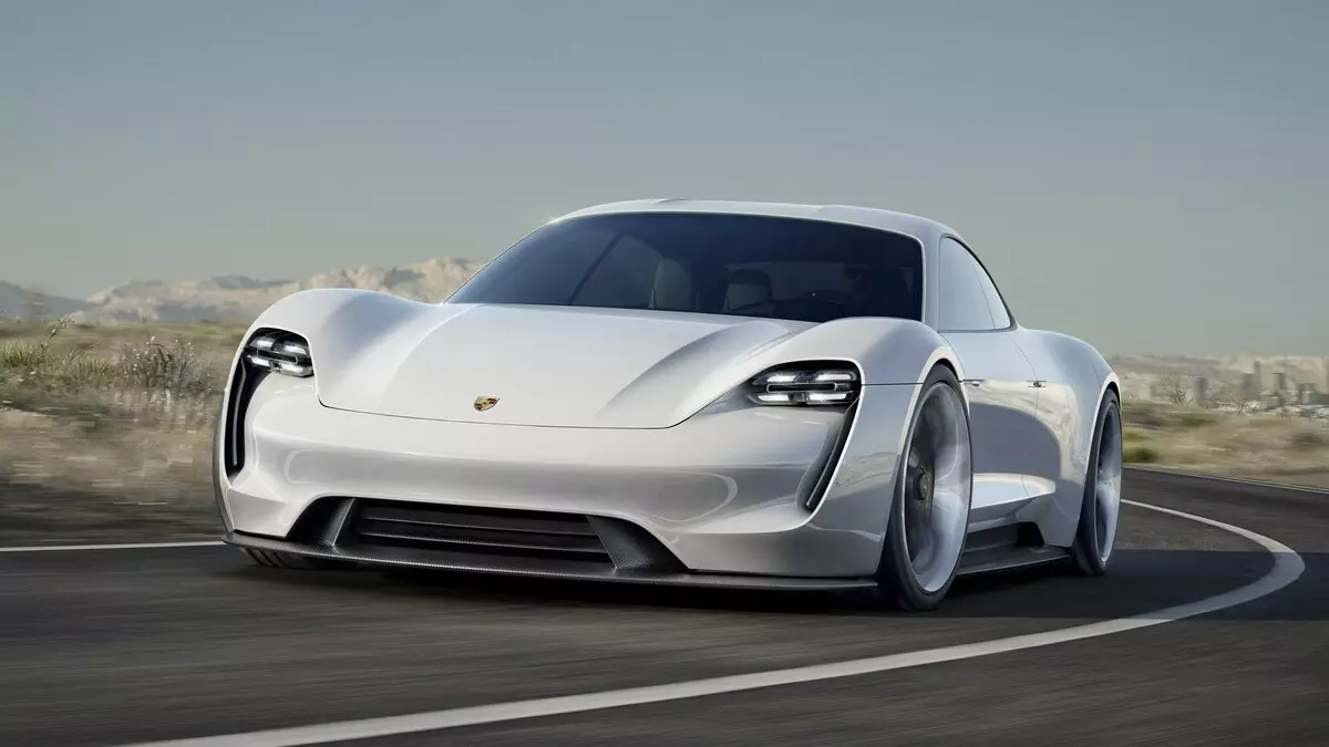 Porsche Taycan: серійне втілення концепту Mission-E 30247_1