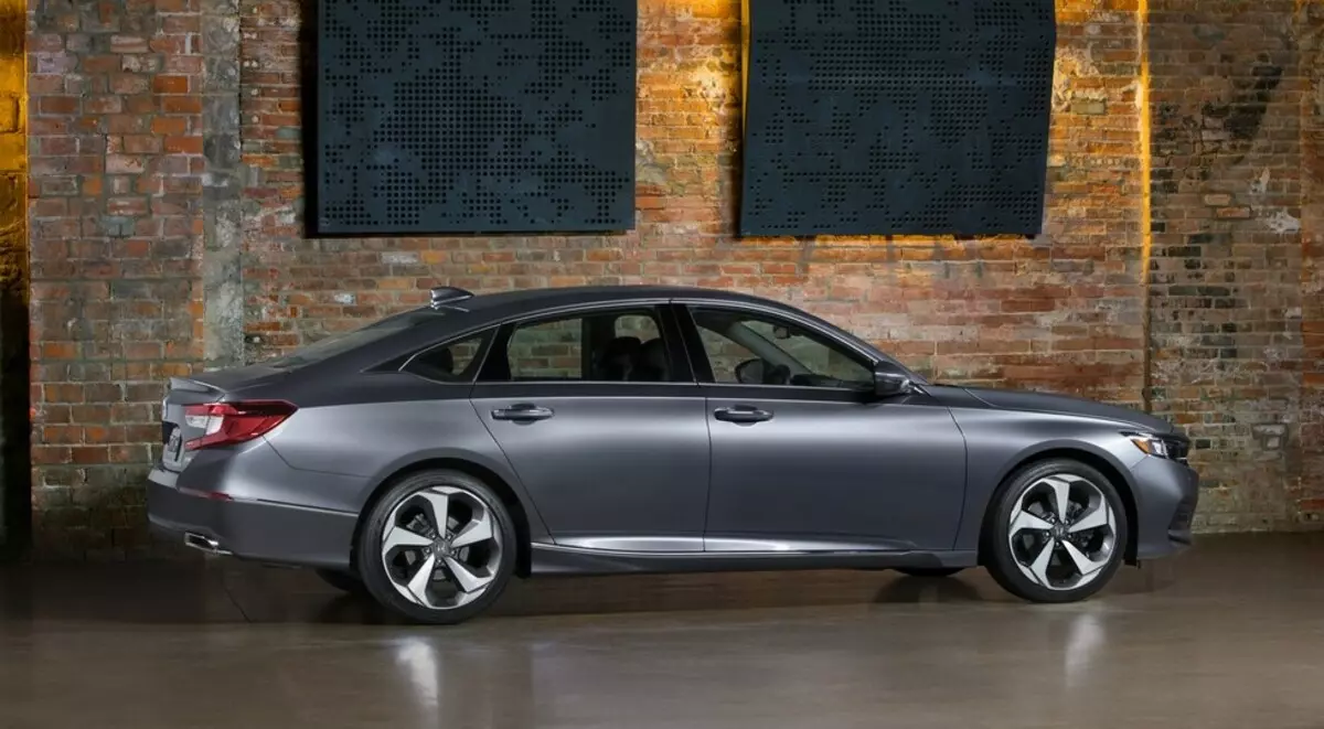 2018 Honda Accord Touring