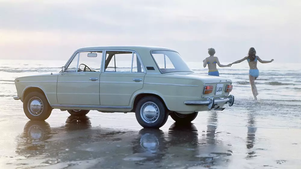 VAZ-2103_ZIGULI_4。