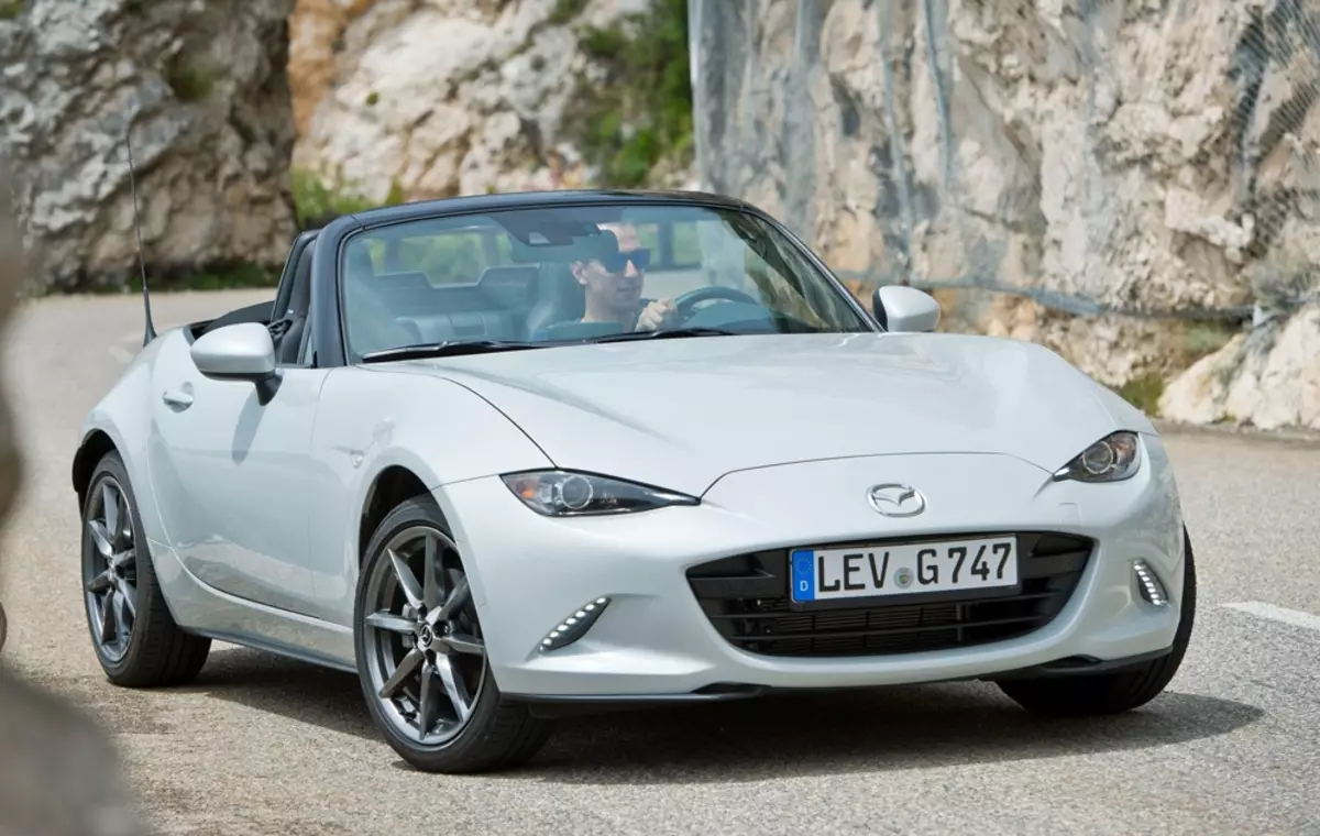 Mazda_mx-5_77.jpeg ។