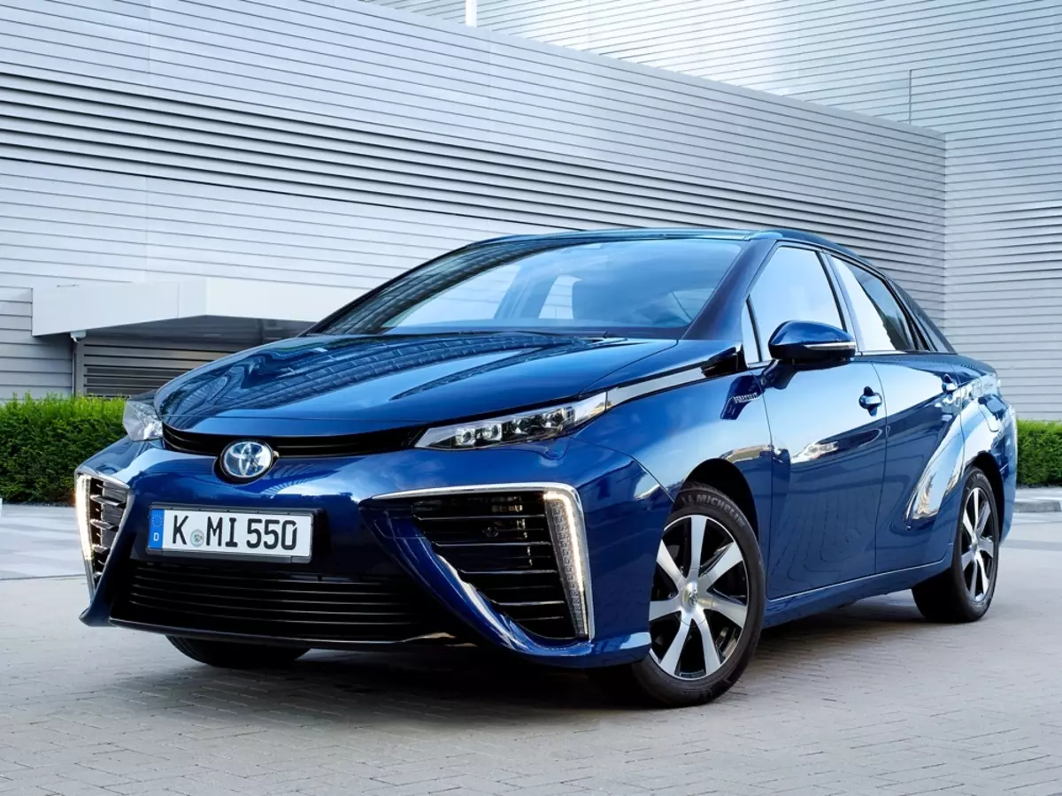 Toyota_Mirai_60.jpeg。