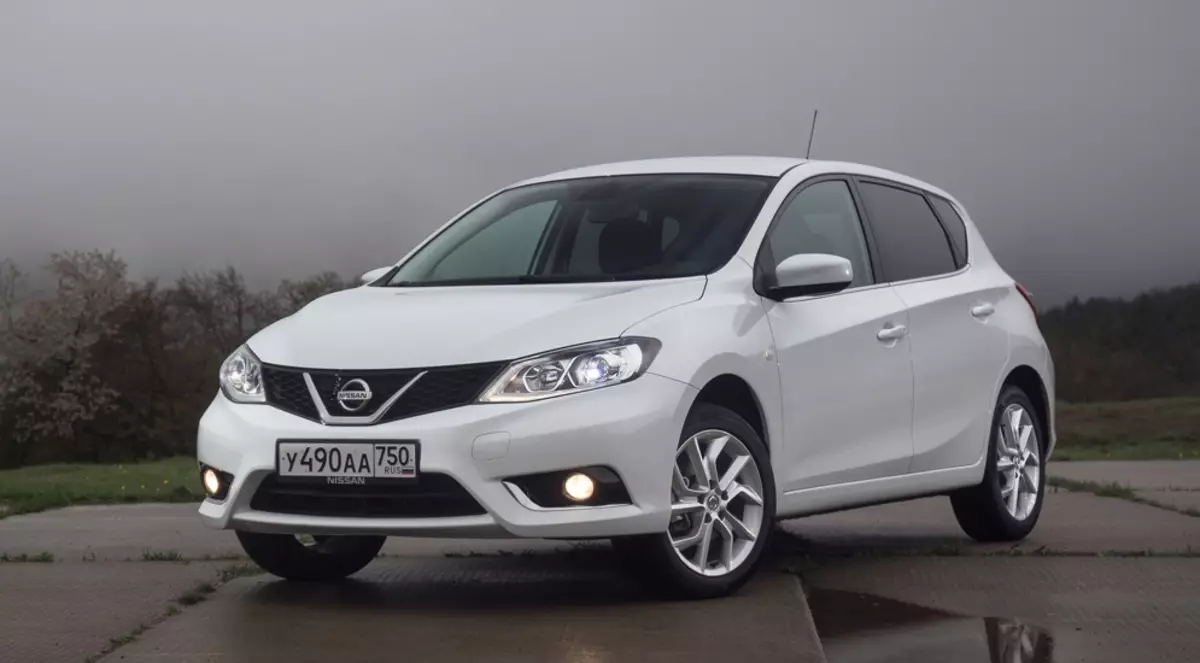 Nissan Tiida var hætt í Izhevsk og losun Sentra minnkaði 30350_1