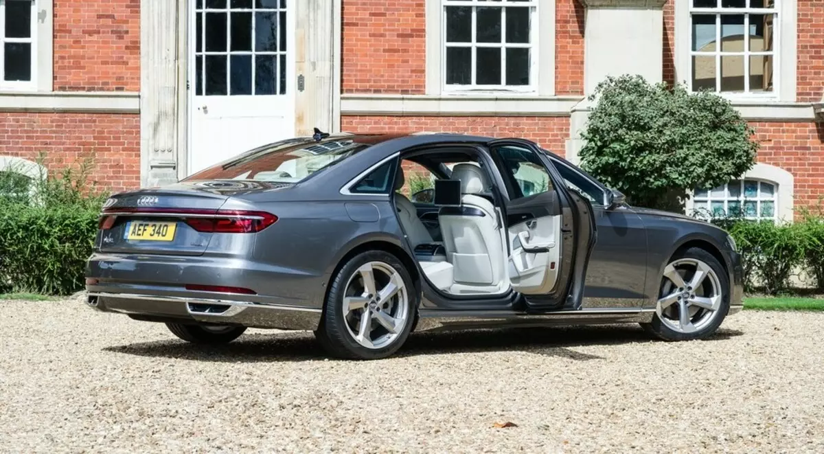 Bekende Russische prijzen Audi A8 Nieuwe generatie 30412_7