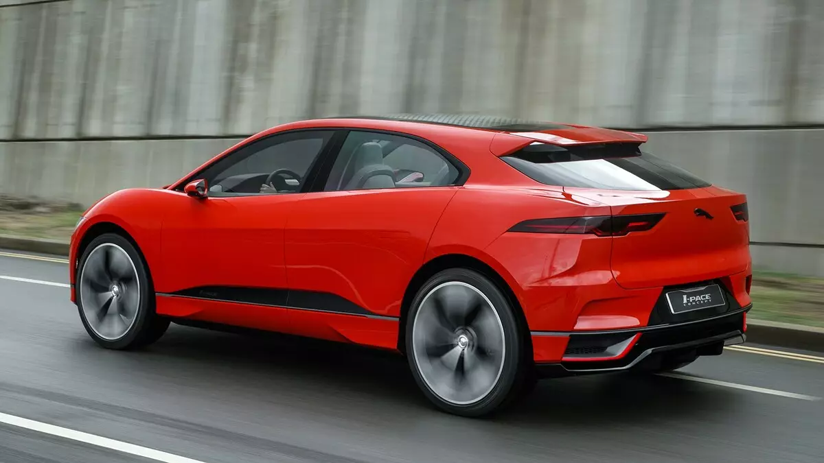 Сериен кросоувър Jaguar I-Pace, заснет на видео 30609_2