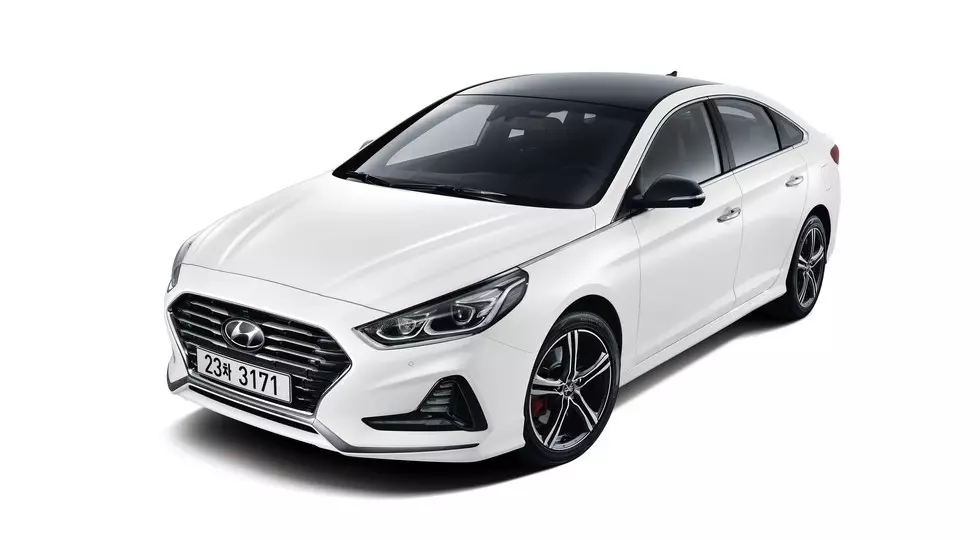 Galwodd Hyundai ymddangosiad I30 a Sonata newydd yn Rwsia 30616_6