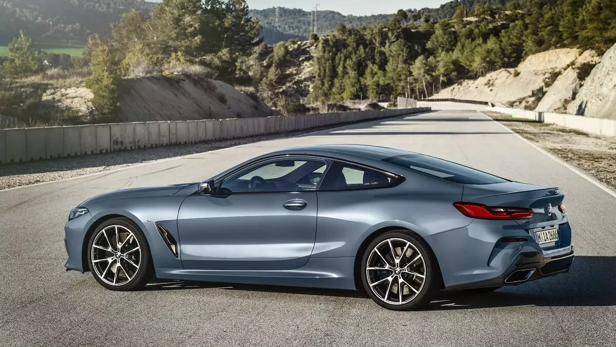 BMW_M850i_XDrive_7