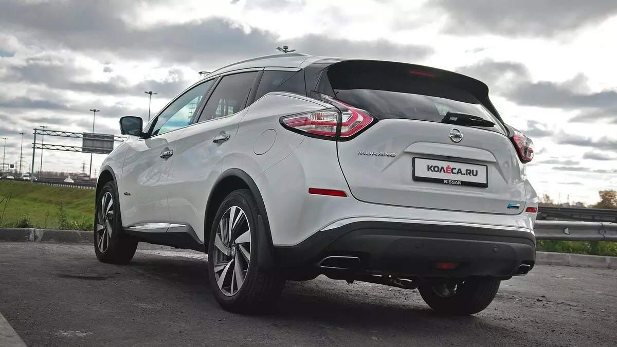 Och tjugo elektriska hästar: provkörning Nissan Murano Hybrid 30755_30