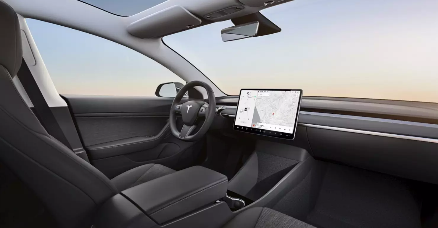 Tesla Model 3 standart aralygy