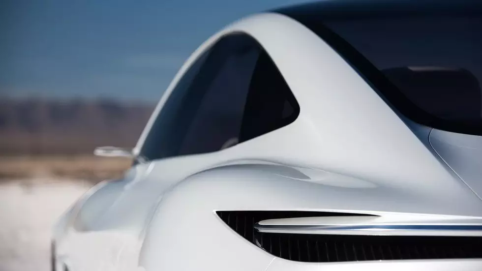 Infiniti introduziu uma inspiração futurista sedan Q Introit 30810_6