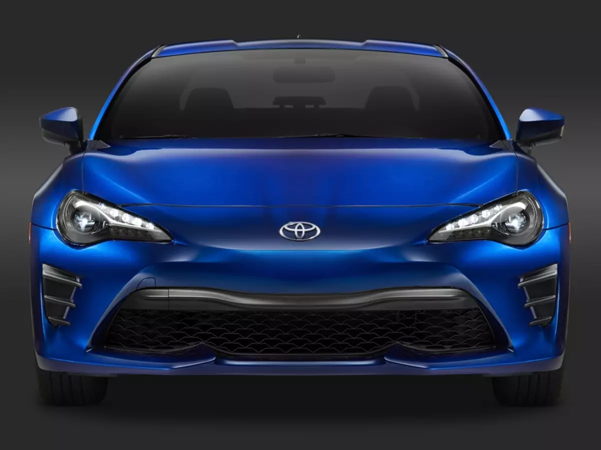 Toyota (5) .jpg