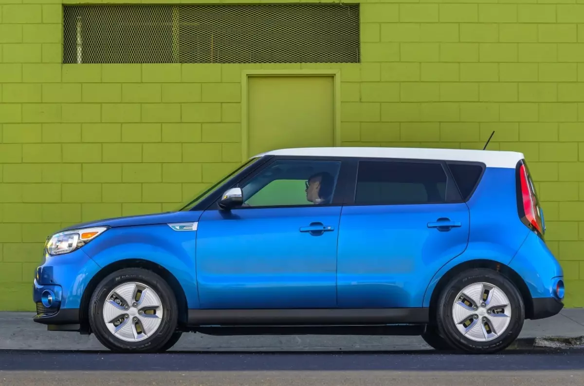 kia_soul_ev_21.jpeg