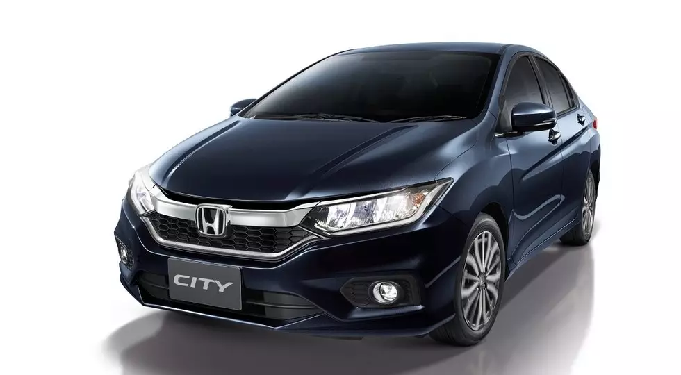 Канкурэнт Салярыса ад Honda зменіць пакаленне ў лістападзе: абяцаны турбомотор і спартыўны дызайн 31045_1