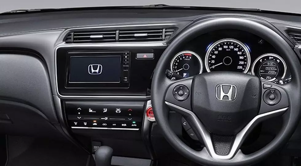 Канкурэнт Салярыса ад Honda зменіць пакаленне ў лістападзе: абяцаны турбомотор і спартыўны дызайн 31045_3