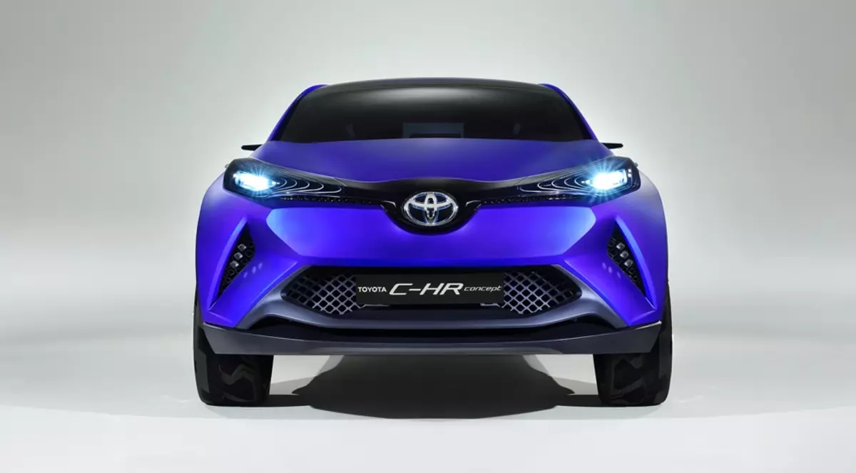 Toyota ua haujlwm ntawm Prius nyob rau hauv 