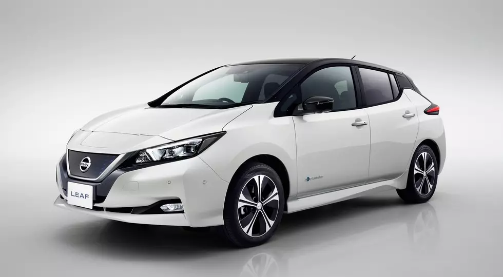 A nova geração da Nissan Leaf é representada. Pode aparecer na Rússia 31222_3