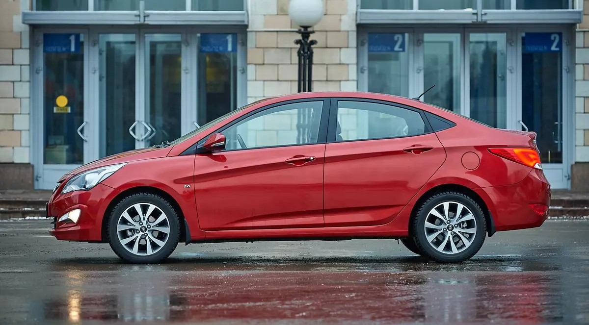 Hyundai betragter ikke Lada Vesta af Silaris Sedana Competit 31278_2