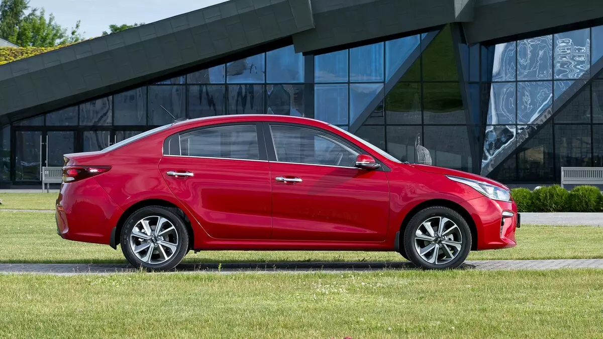 Young and Energetic: Test Drive New Kia Rio 31287_38