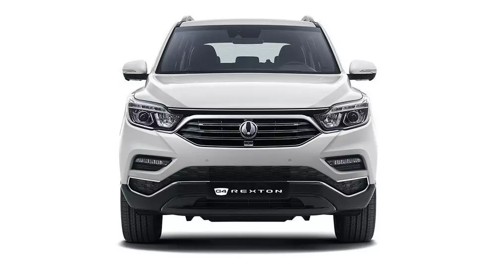 Ang bagong Ssangyong Rexton ay opisyal na kinakatawan 31380_14