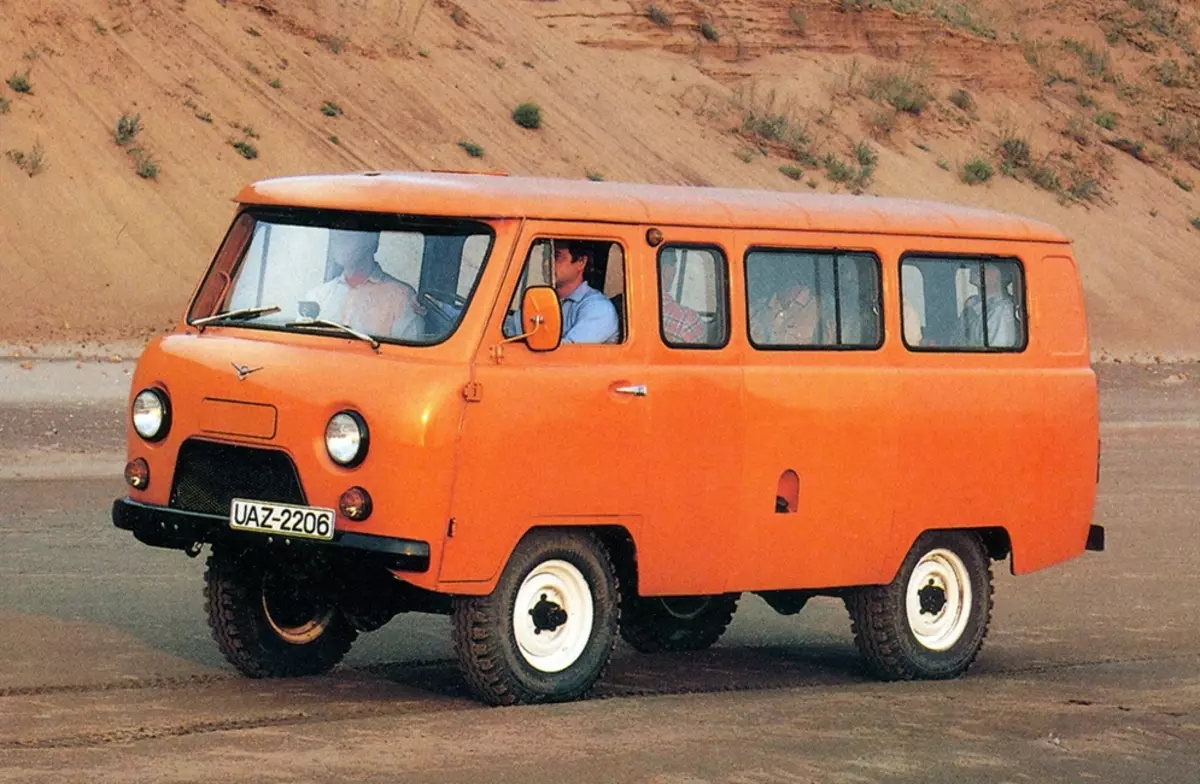 Uaz_2206_1.jpepgep