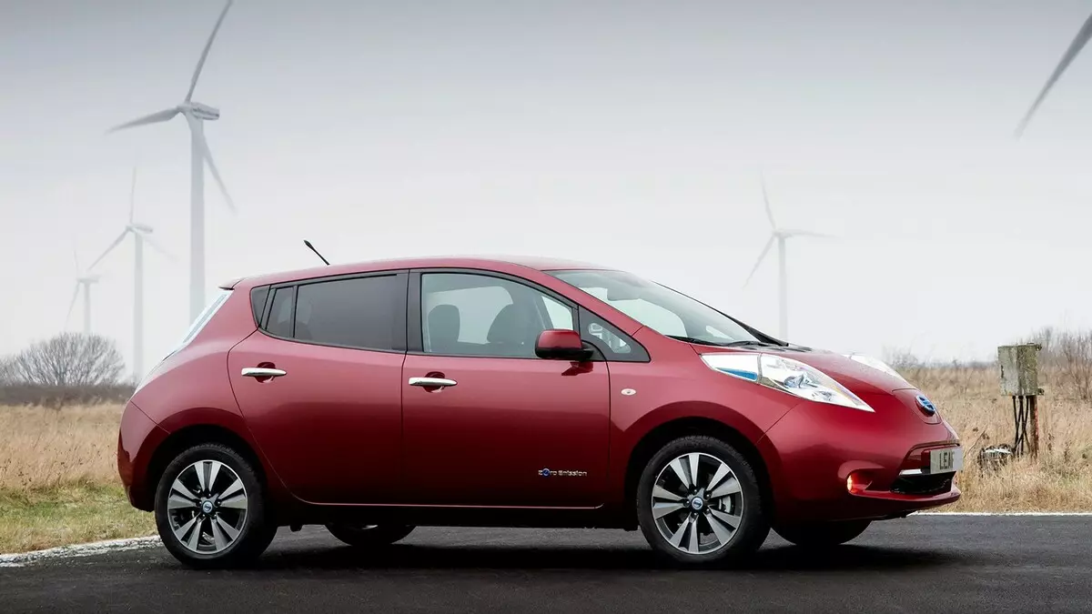 Nissan_Leaf_4.