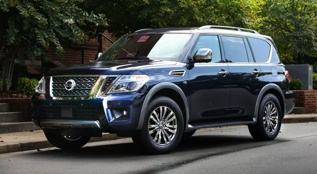 Den Nissan Armada SUV krut eng luxuriéis Versioun 31676_1